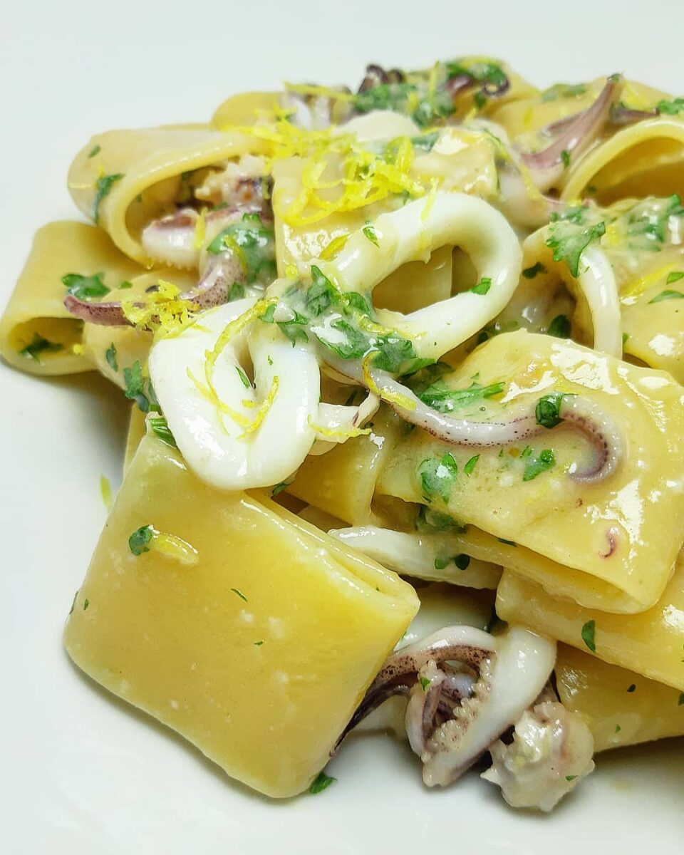 Calamarata Calamari e Limone Primo Piatto Per l'Estate ...