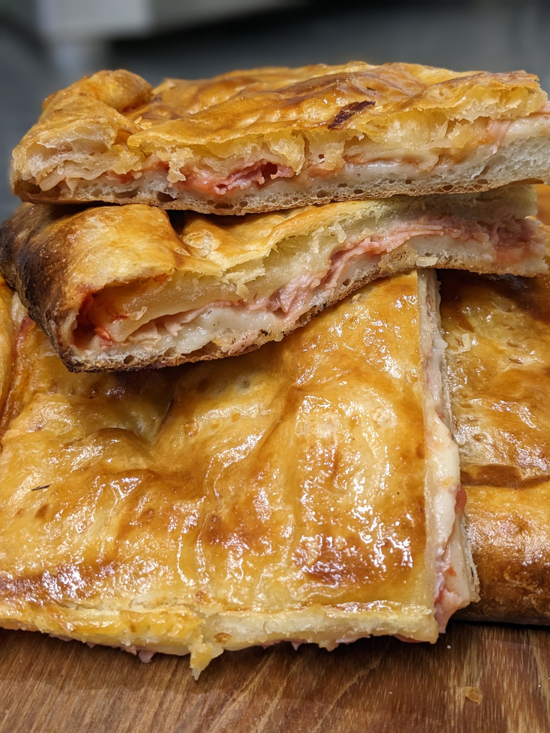 Pizza Parigina Ricetta Classica Napoletana - lapassionefalochef.it